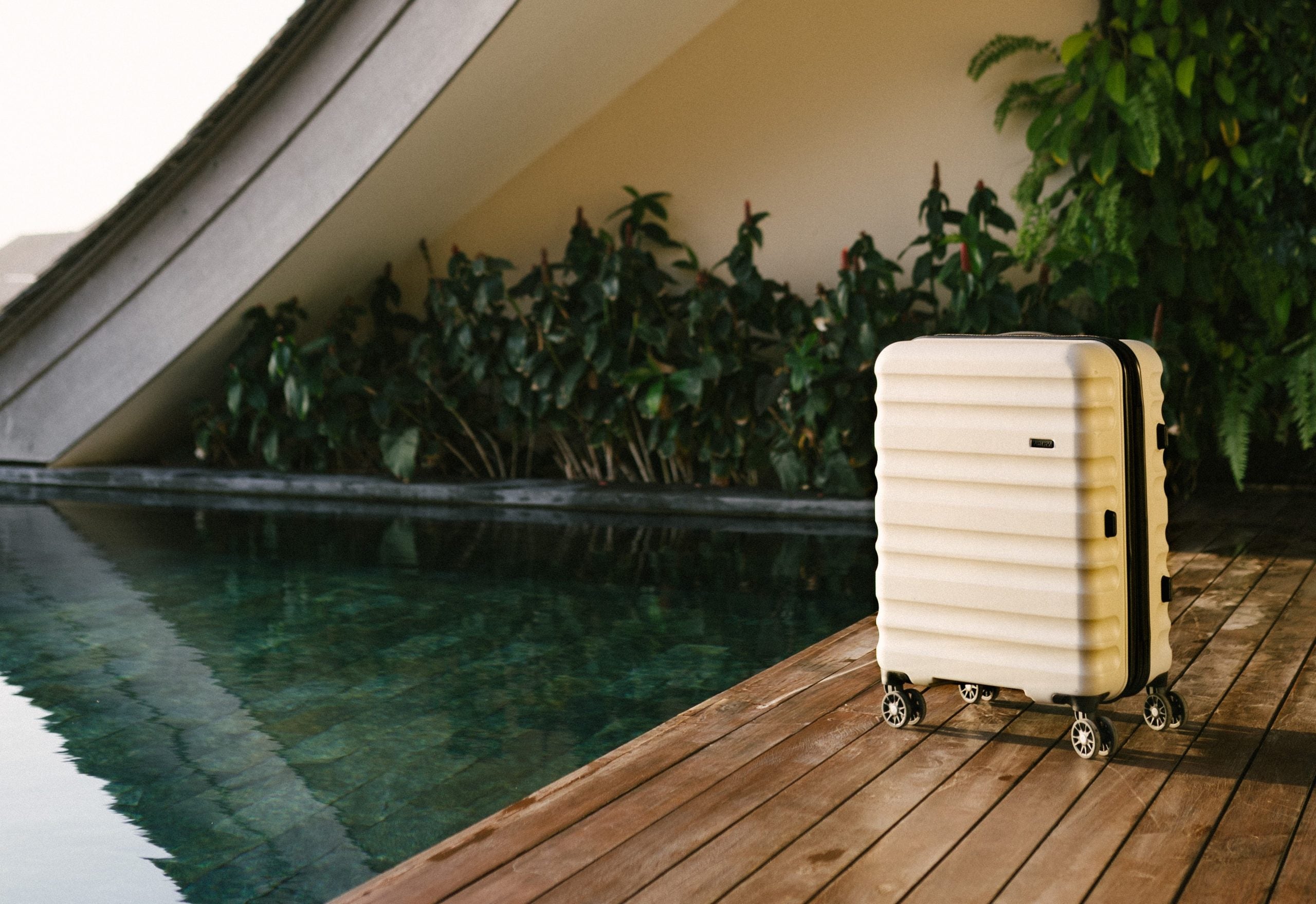 Which hard-sided cabin case should I choose? – Antler Luggage Australia