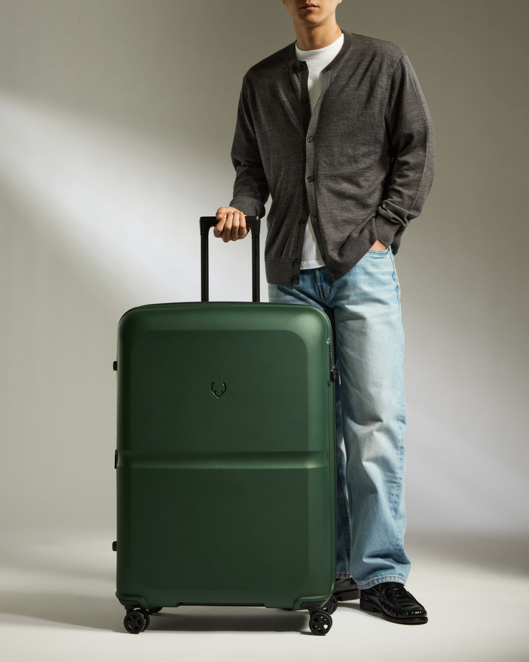Large Suitcases | Large Hard Shell & Soft Luggage | Antler AU – Antler ...