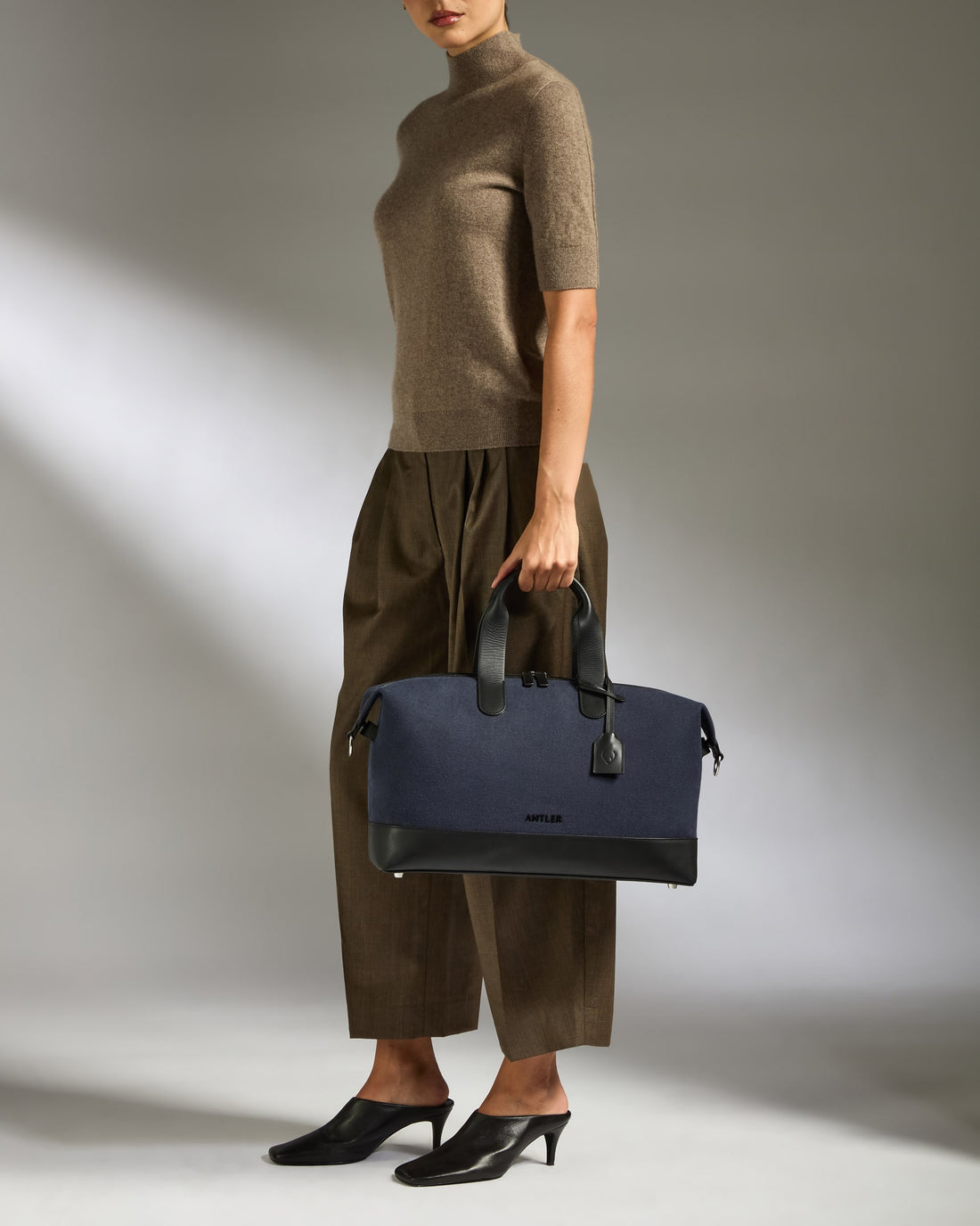 Heritage Overnight Bag in Navy | Weekend Bags & Overnight Travel Bags ...